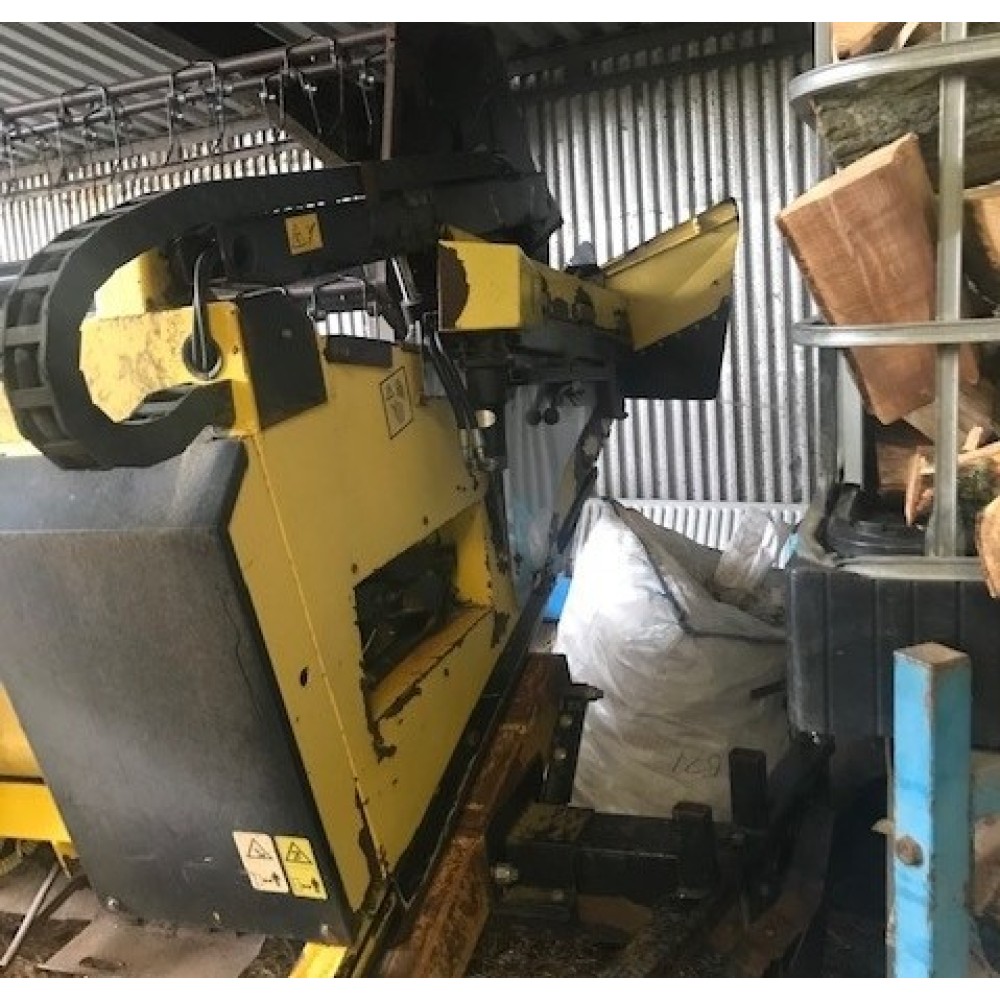 Biso VX850 (28’) Cropranger header c/w trailer, tidy, £ 6000